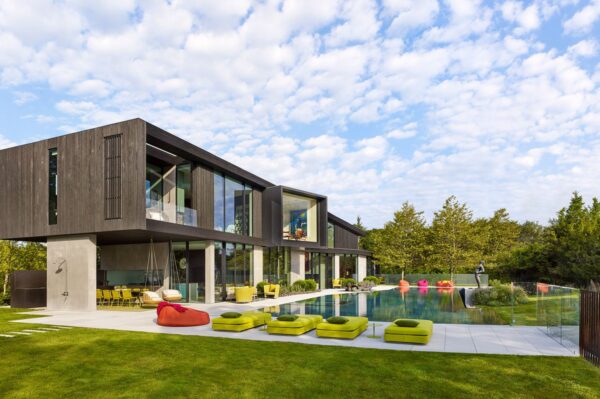 Art, Design, and Landscape are Perfectly Aligned in this Striking Shou ...