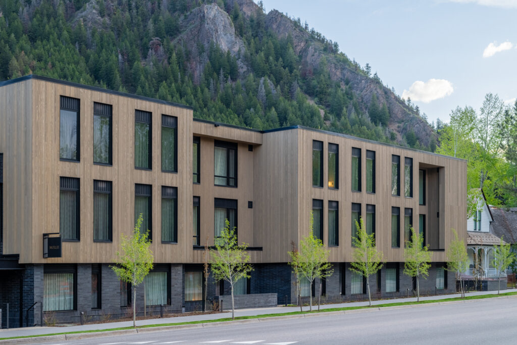 MOLLIE Aspen: Accoya siding details - Delta Millworks