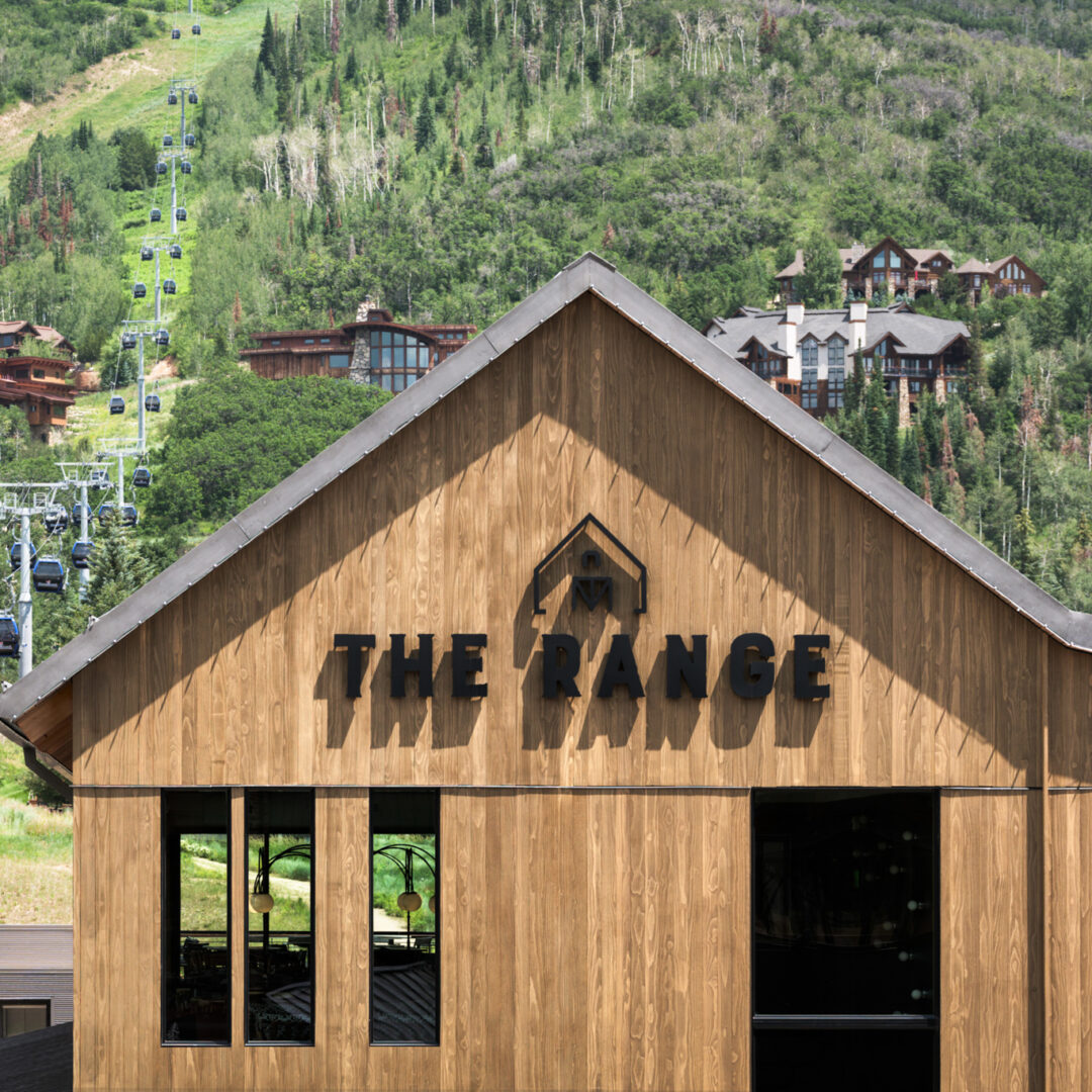 Studio City Oasis - Delta Millworks